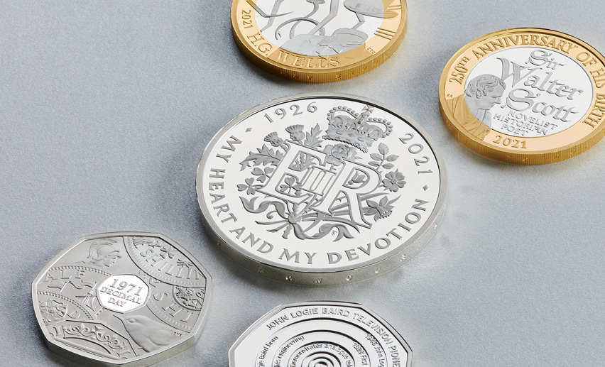 A coinset for Queen’s 95th birthday and 50th anniversary of ...